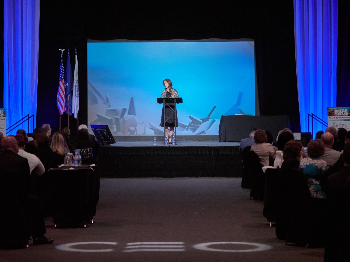 [VIDEO] Kate Adams: Keynote 2017 CenterState CEO Annual Meeting ...