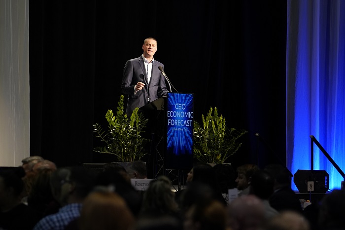 CENTERSTATE CEO REPORT: 65 PERCENT OF AREA FIRMS EXPECT TO BOOST HIRING ...